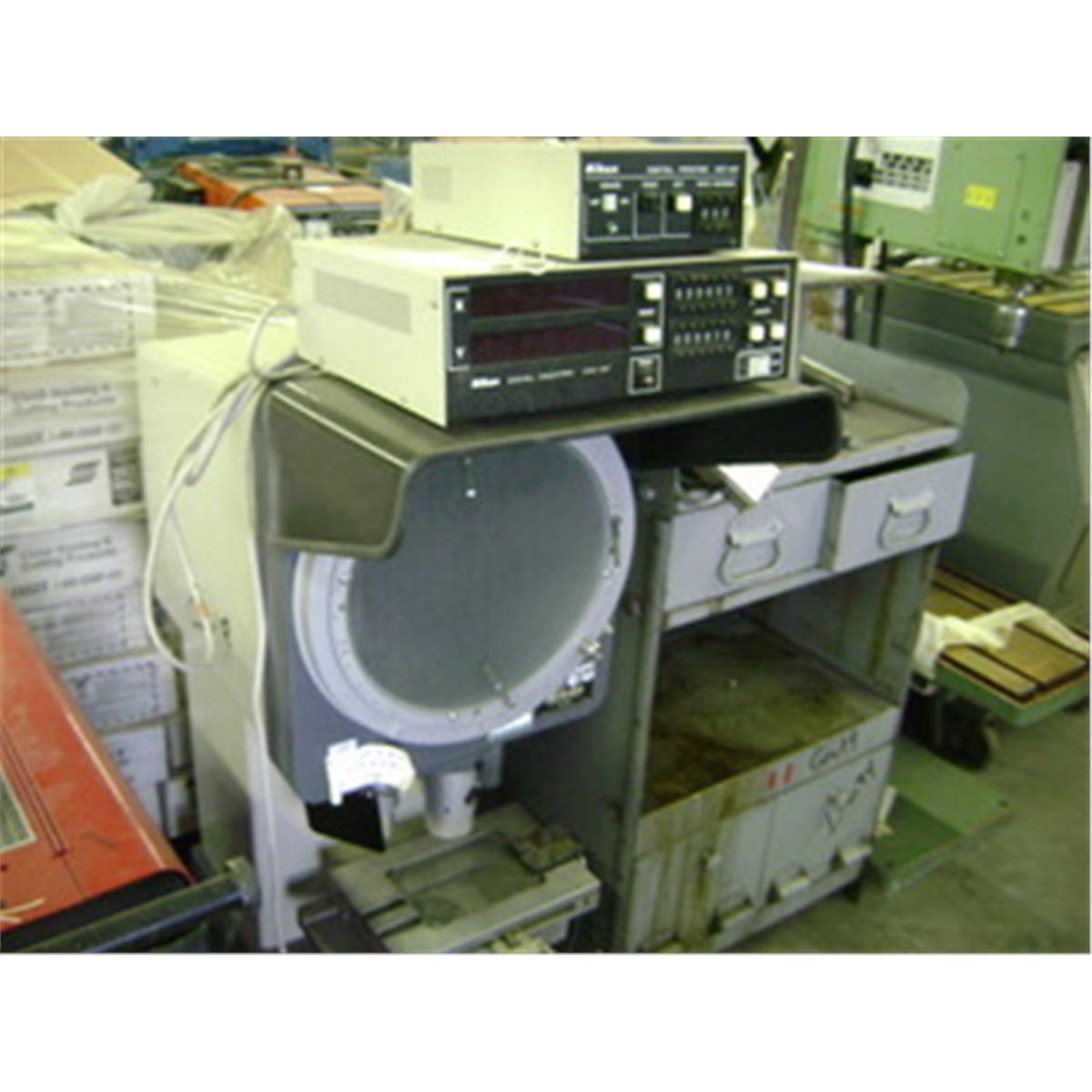 NIKON PROFILE PROJECTOR V-12