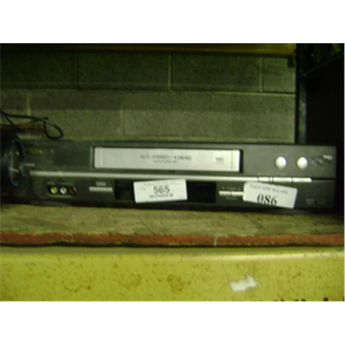 HITACHI FX665 VCR