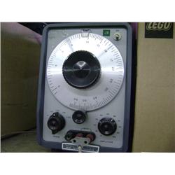 HP 200CD WIDE RANGE OSCILLATOR