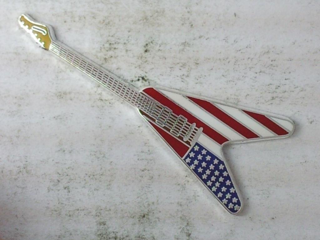 2004 Somali Republic Guitar Dollar (UNC)