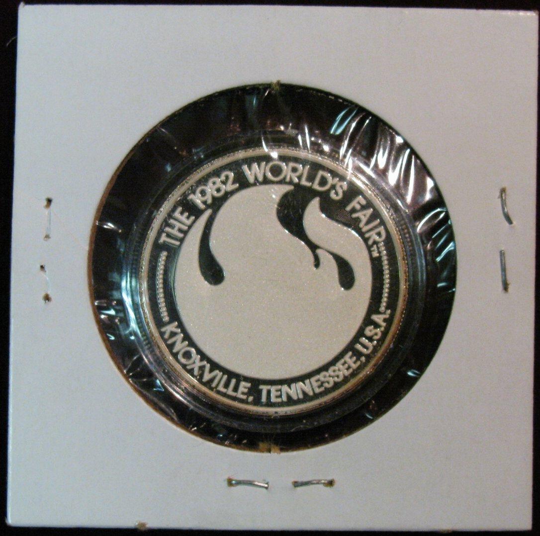 1122. The 1982 World's Fair Knoxville, Tenn. Proof .999 Fine Silver ...