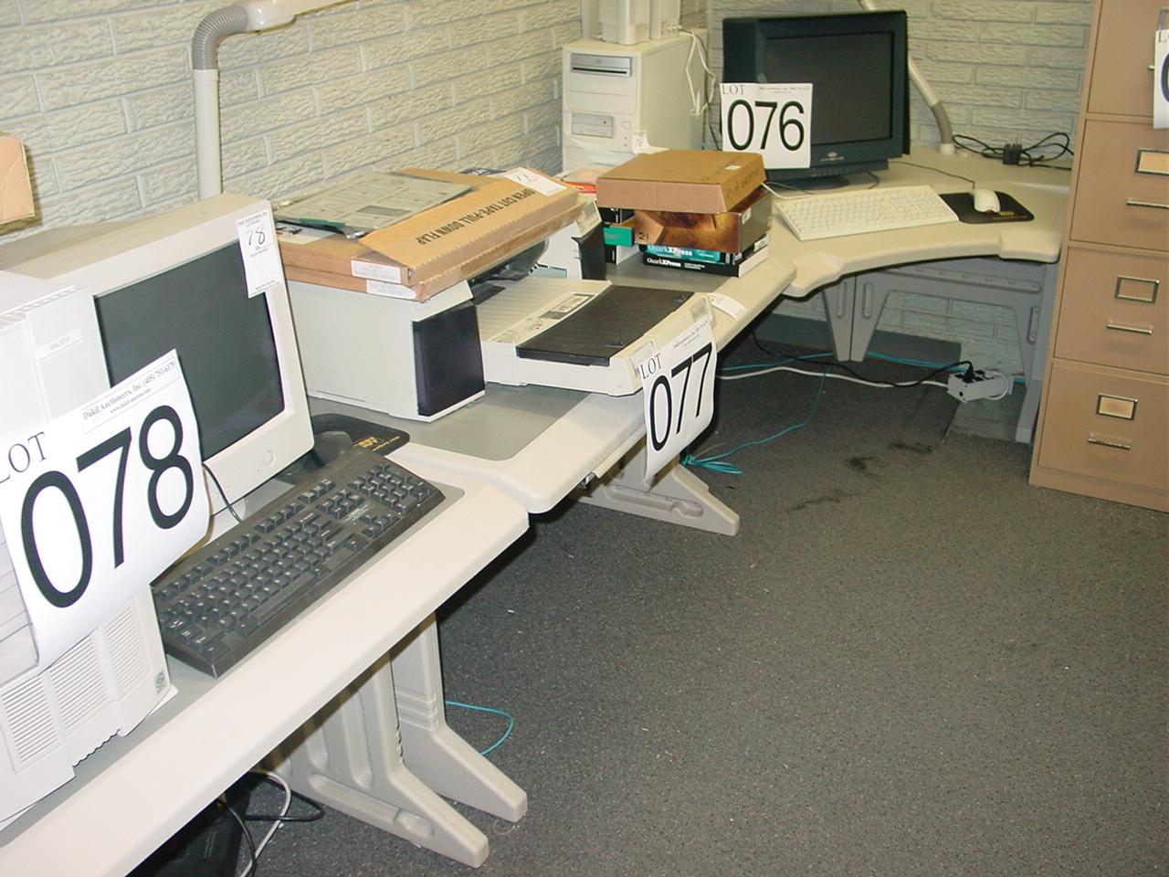 RUBBERMAID DESK SYSTEM
