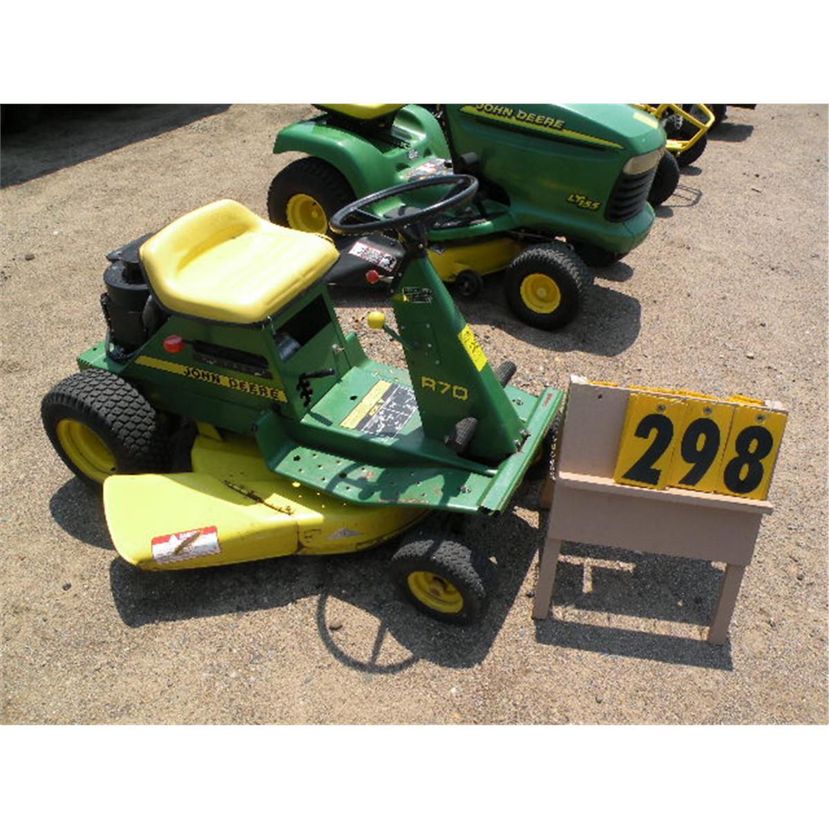 John Deere R70