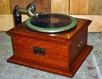 ANTIQUE VICTOR VICTROLA VV-VI - WORKS