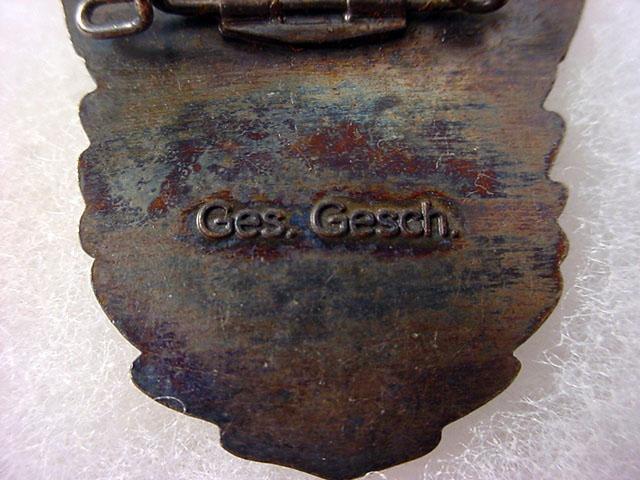 WW2 GERMAN NAZI SS WEWELSBURG ENAMELED BADGE - Mak