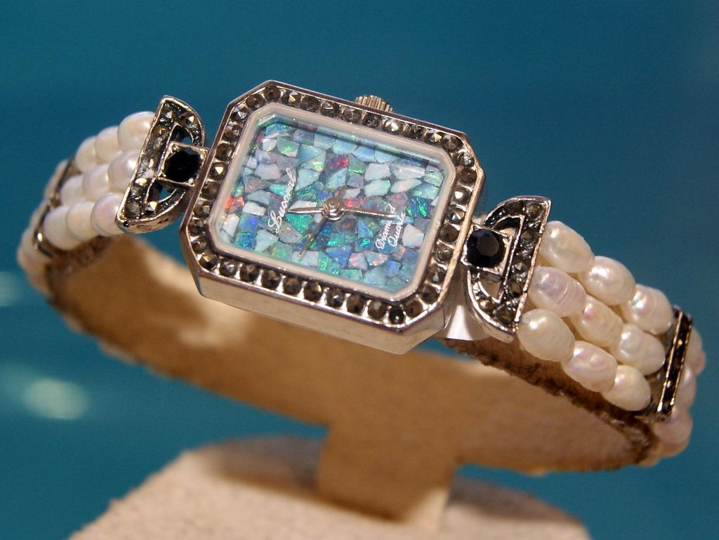 Lucoral Diamond Quartz Opal Face Wrist Watch