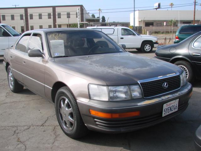 1991 Lexus LS400