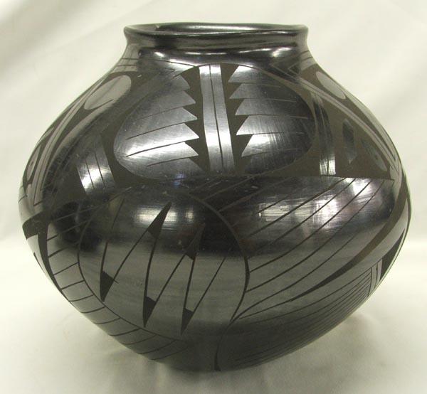 Mata Ortiz Black on Black Pottery by Mario Olivas