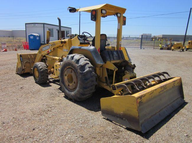 2002 John Deere 210 LE 4x4 Skip Loader