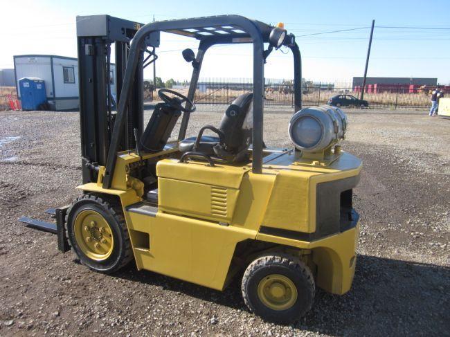 Caterpillar V50D Forklift