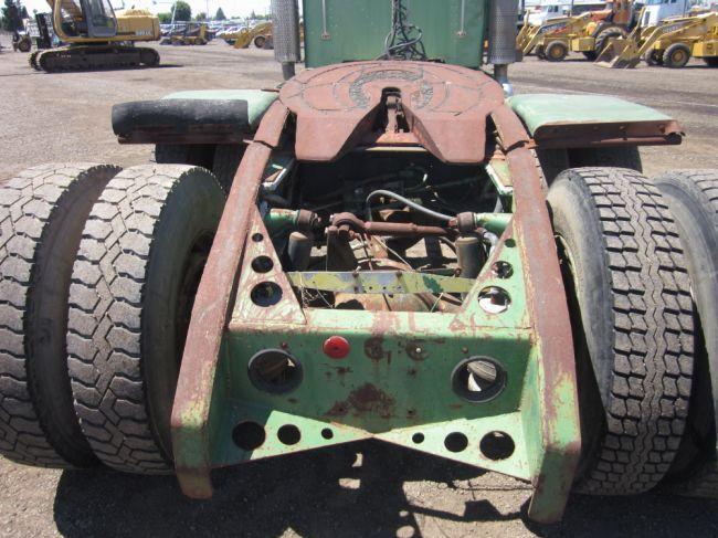 1971 Peterbilt 288 T/A Truck Tractor