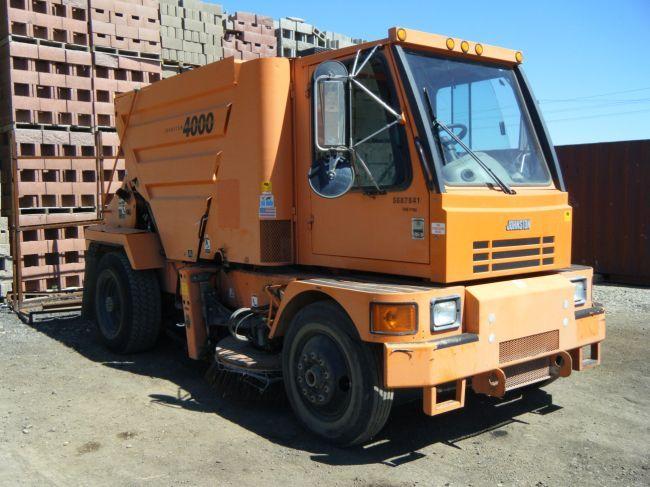 1999 Johnston 4000 Street Sweeper