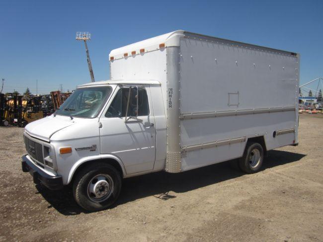 1994 GMC Vandura 3500 S/A Box Van