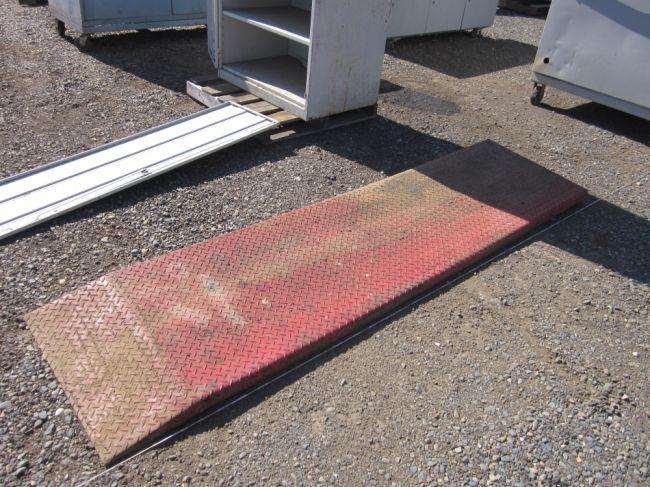 Diamond Plate Loading Ramp 102" x 26"
