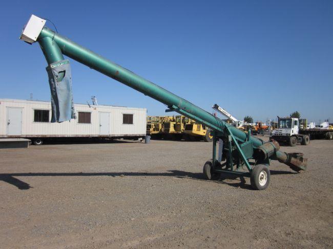 Towable Auger Conveyor