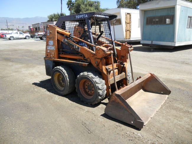 Toyota 2SDK8 Skid Steer Loader