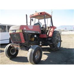 Case International 7110 Ag Tractor
