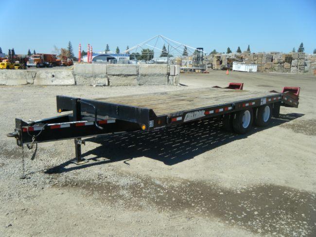2002 Towmaster C-20 24' T/A Equipment Trailer