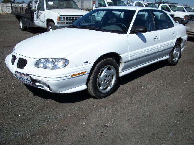 1998 Pontiac Grand Am SE Sedan
