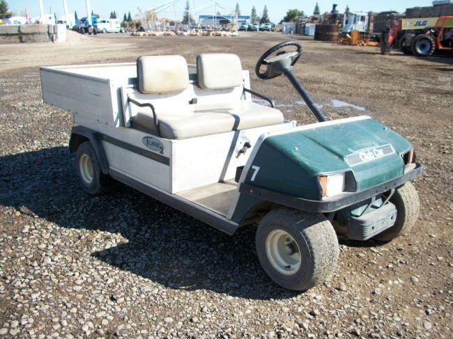 Club Car Turf 2 Carryall Dump Golf Cart