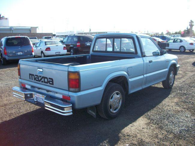 1987 Mazda B2000 Mini Pickup