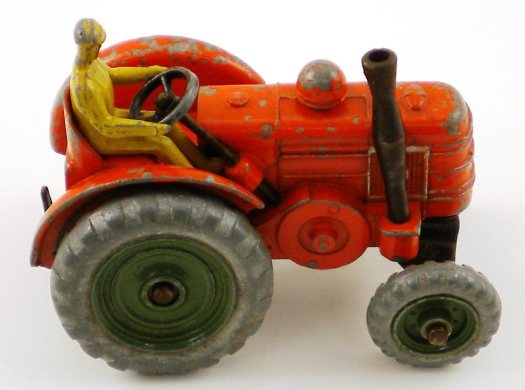 Dinky Tractor