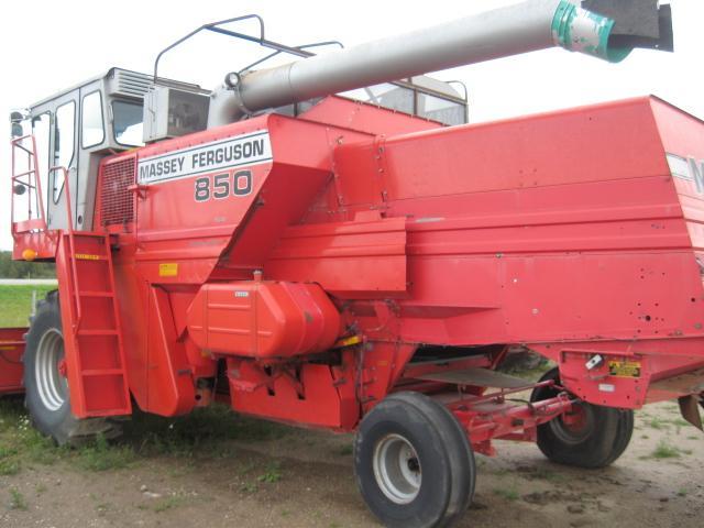850 Massey Combine