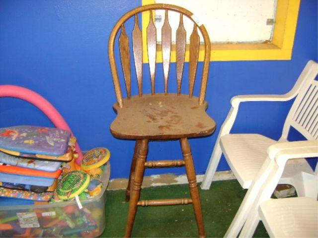 WOOD SWIVEL BARSTOOL Extra Sequence #: "PULLED" FROM AUCTION BY TCC MGR