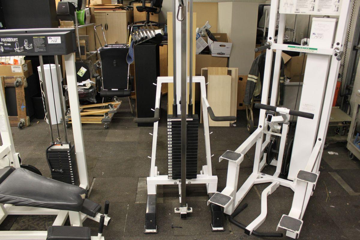 Paramount Lateral Pull Down Machine