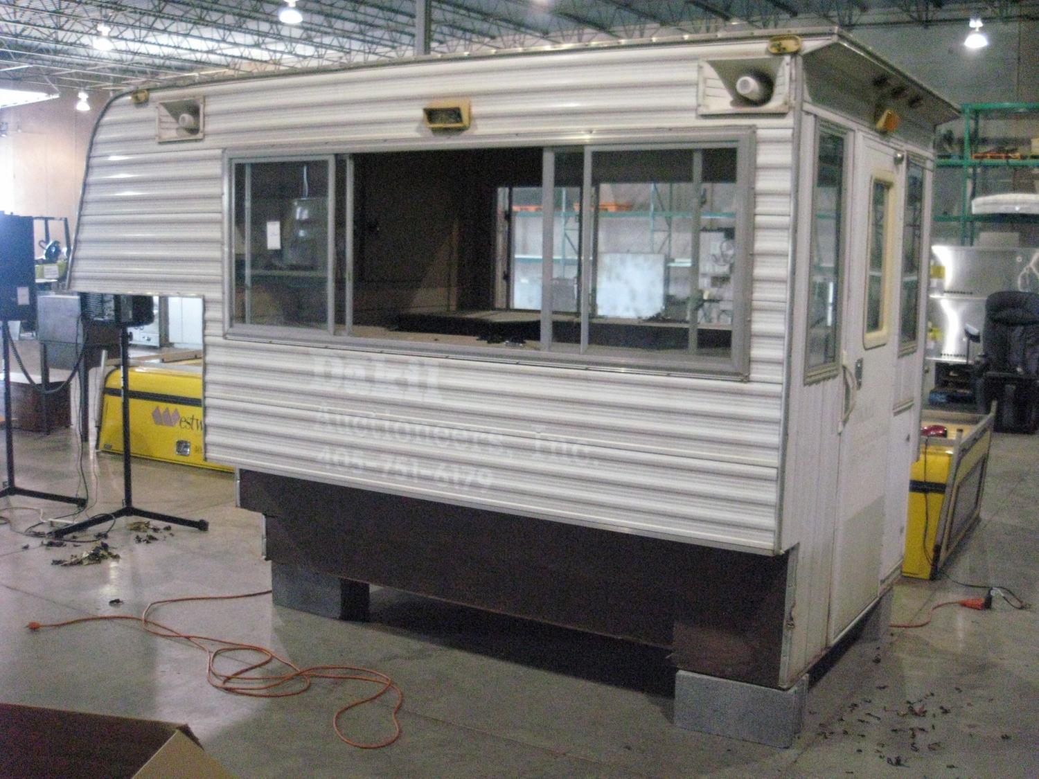 AUCTION OFFICE TOPPER, WILL FIT ANY CONVENTIONAL TRUCK