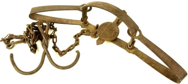 Original Newhouse wolf trap No. 4 1/2