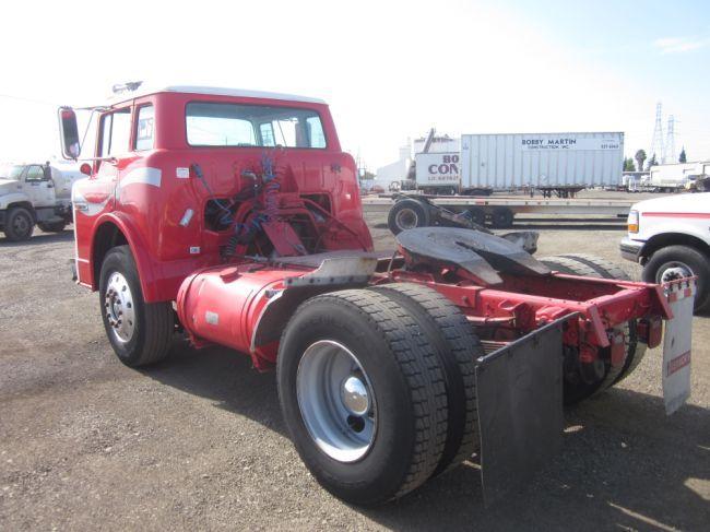 1987 Ford C8000 S/A Truck Tractor