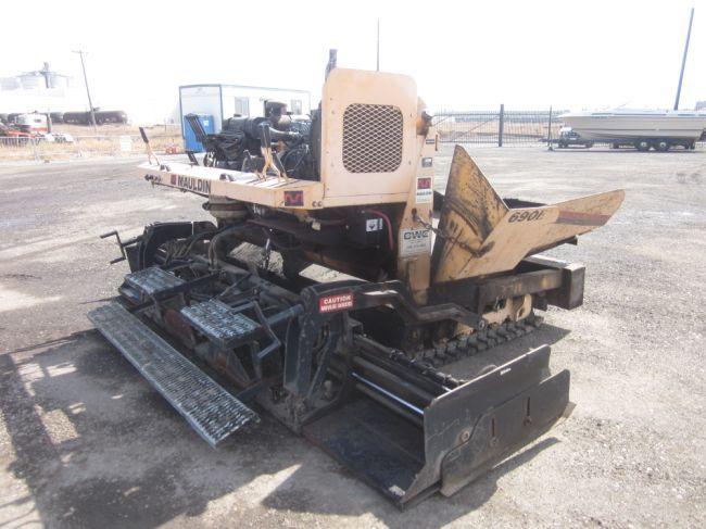 Mauldin 690E Asphalt Paver