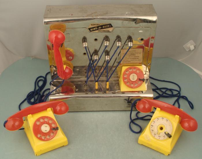 Kamkaps Ring N Buzz Switchboard Vintage Telephone Toy