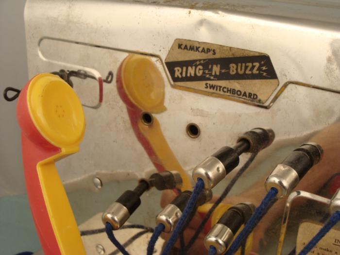 Kamkaps Ring N Buzz Switchboard Vintage Telephone Toy