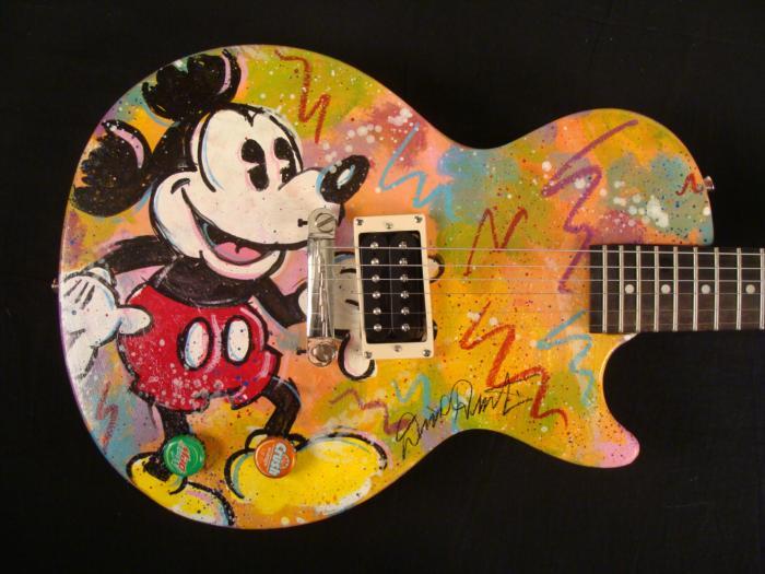 Duerrstein Orig Painted Mickey Mouse Donald Duck Guitar