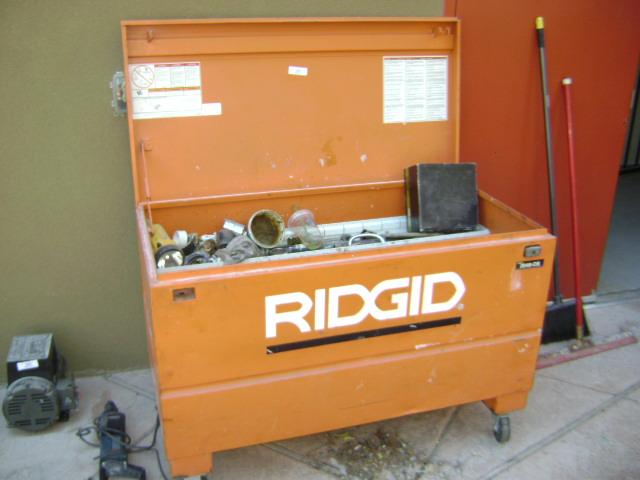 RIDGID JOB BOX W/ MISC TOOLS & FITTINGS