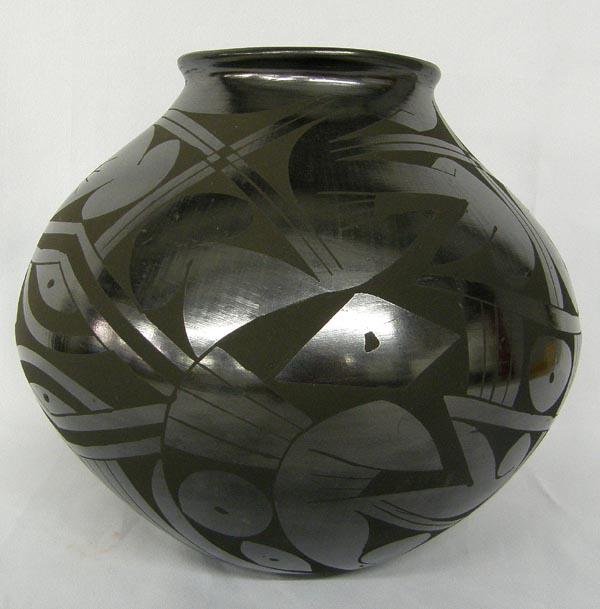 Mata Ortiz Black Pottery Jar by Mario Olivas