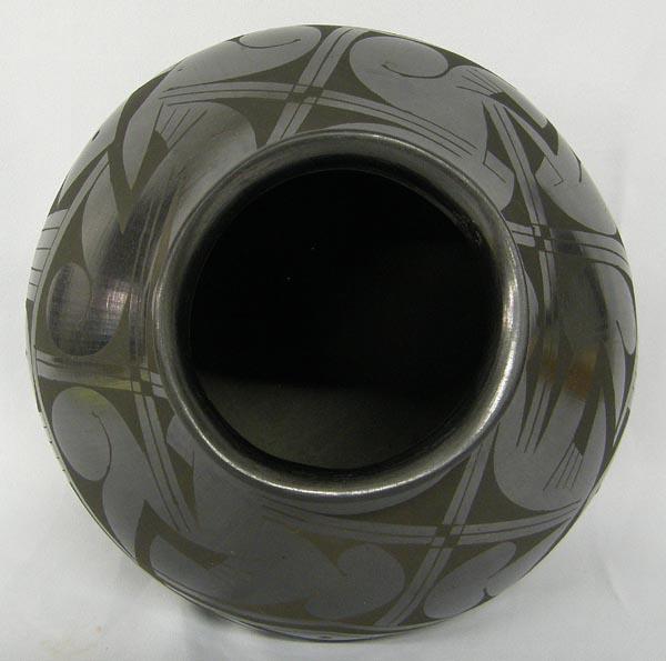 Mata Ortiz Black Pottery Jar by Mario Olivas