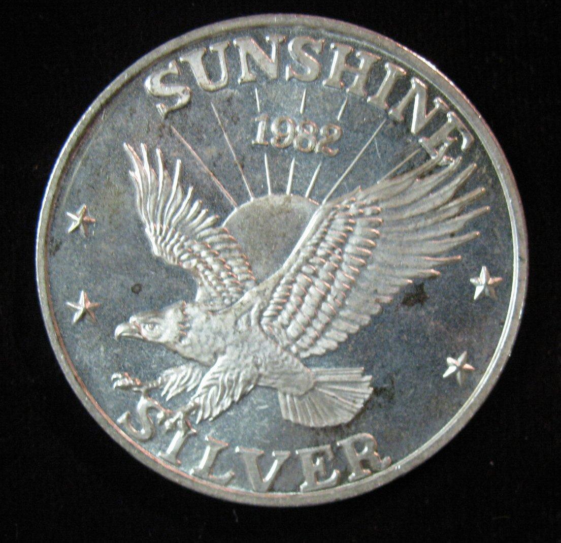 25. 1982 Sunshine Silver One Troy Ounce .999 Fine Silver.BU.