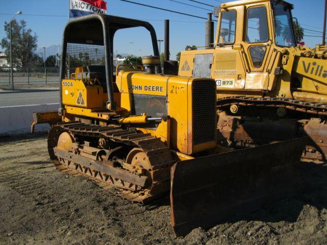 1984 John Deere 550A Crawler Tractor