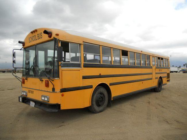 1991 Thomas 90 Passenger Bus