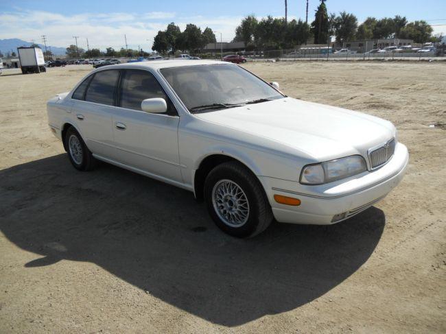 1995 Infiniti Q45 4-Door Sedan
