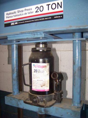 SPX OTC 20 Ton Shop Press