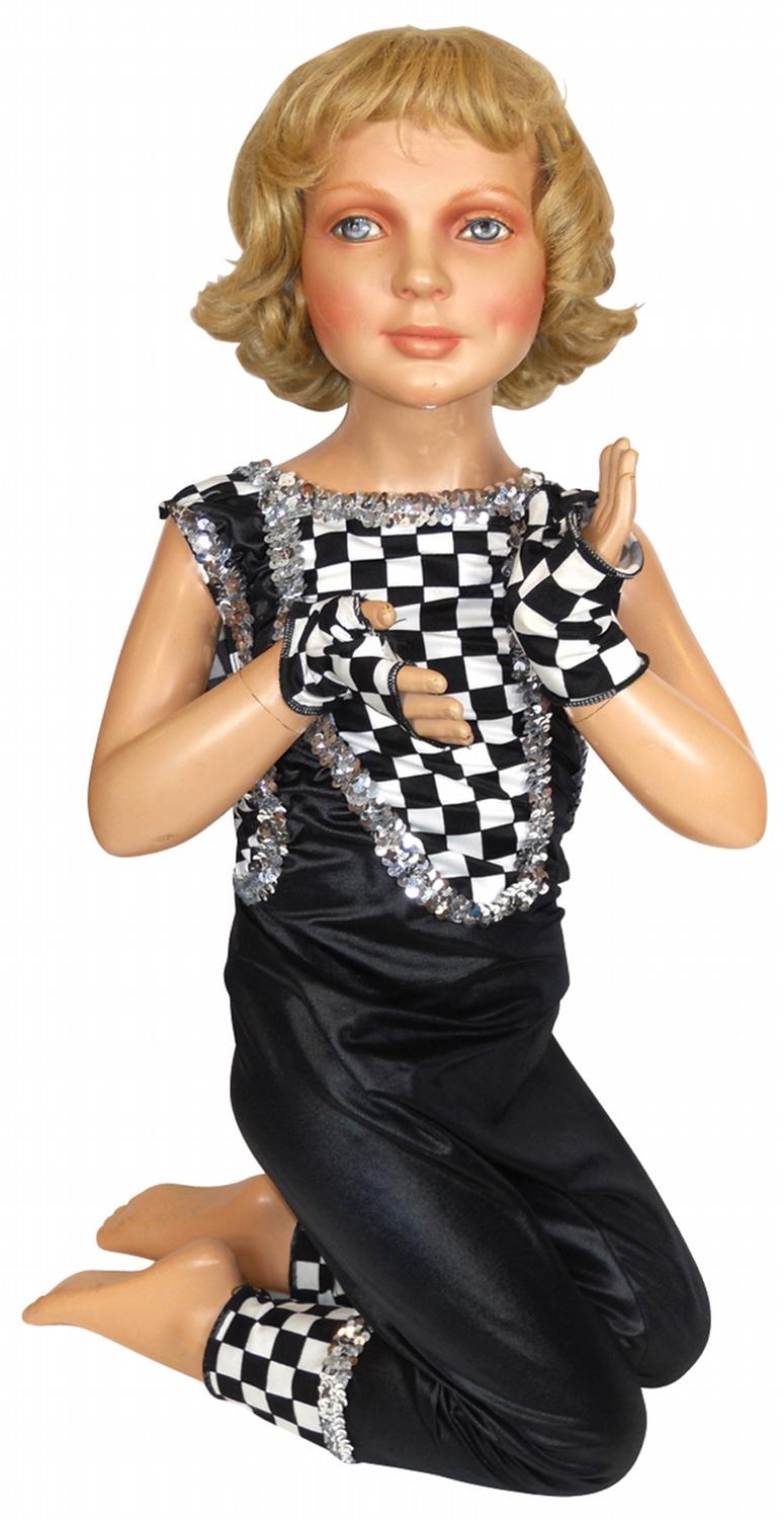 Mannequin, kneeling young girl, hard plastic w/blonde wig, swivels at ...