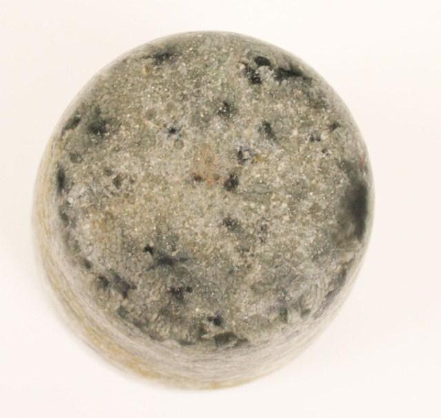 GREEN VICTORIA STONE - LARGE BOULE 2098 GRAMS