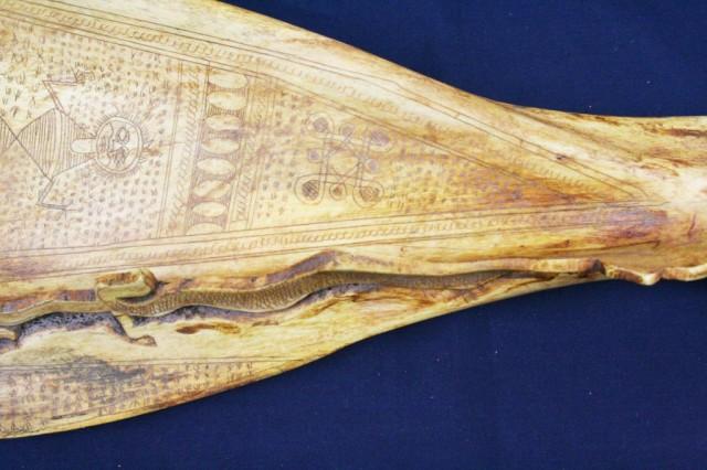 MAORI WHALE BONE CLUB SCRIMSHAW CARVING