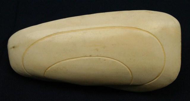 JAPANESE IVORY CLAM SHELL VILLAGE SCENE