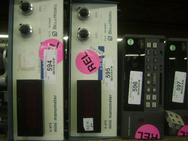 BELL & HOWELL MINI MANOMETER