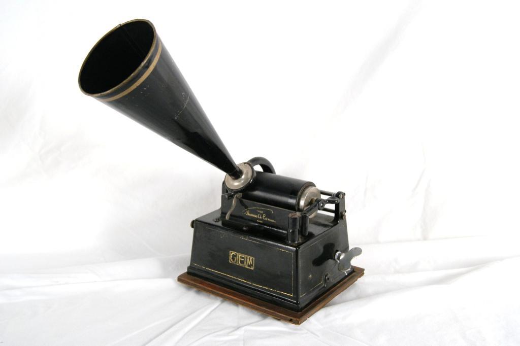 Key wind Edison "Gem" phonograph
